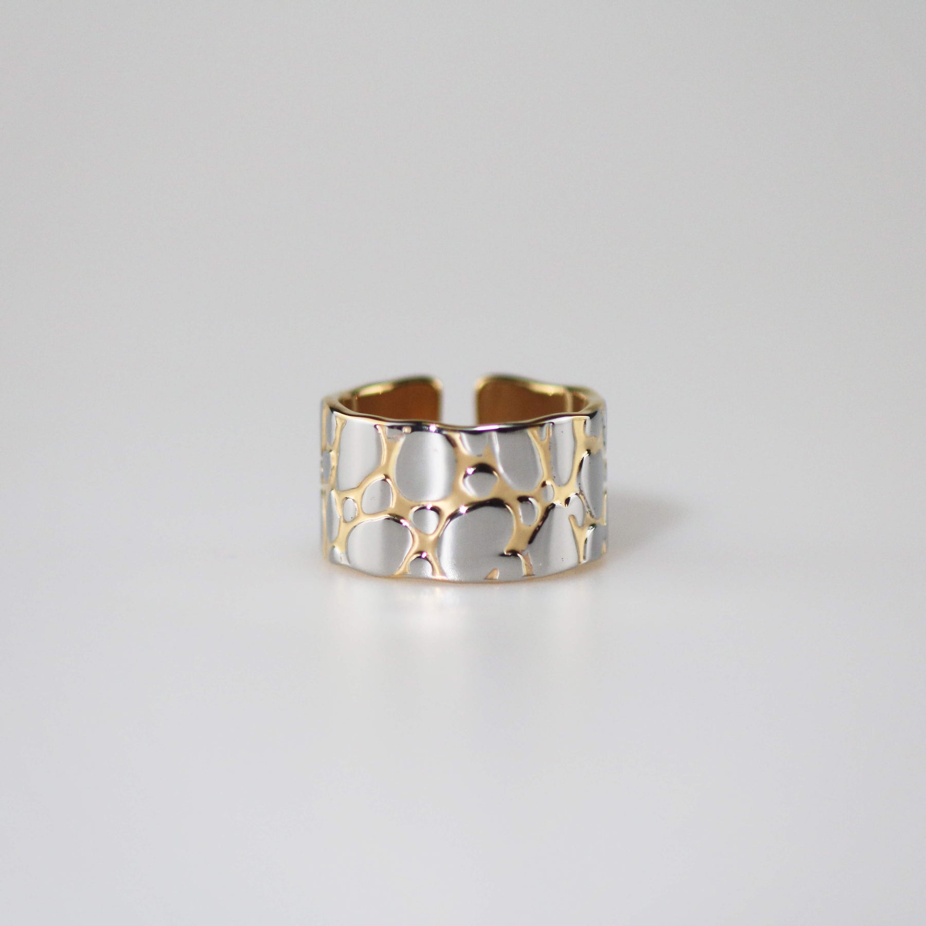 Pebble Statement Band Ring